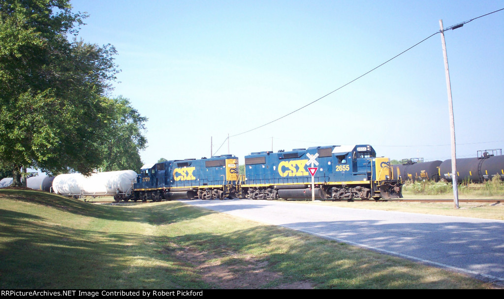CSX 2655 AND 2779 (GP38-2)